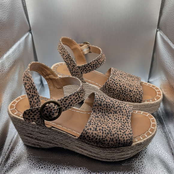Universal Thread | Shoes | Universal Thread Brown Animal Print Wedges ...